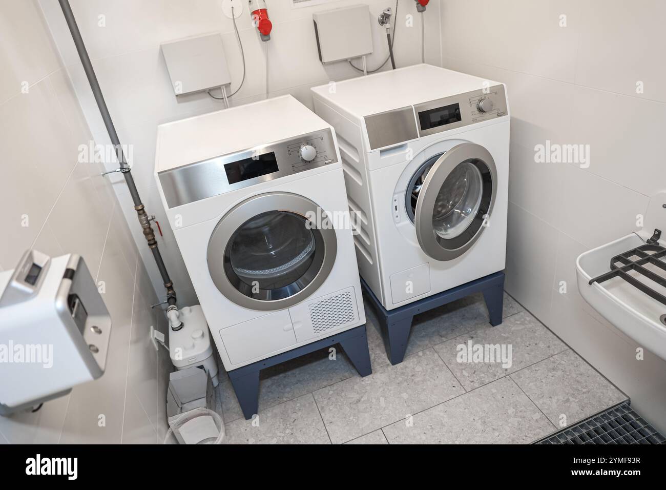 Washing modes hi-res stock photography and images - Alamy