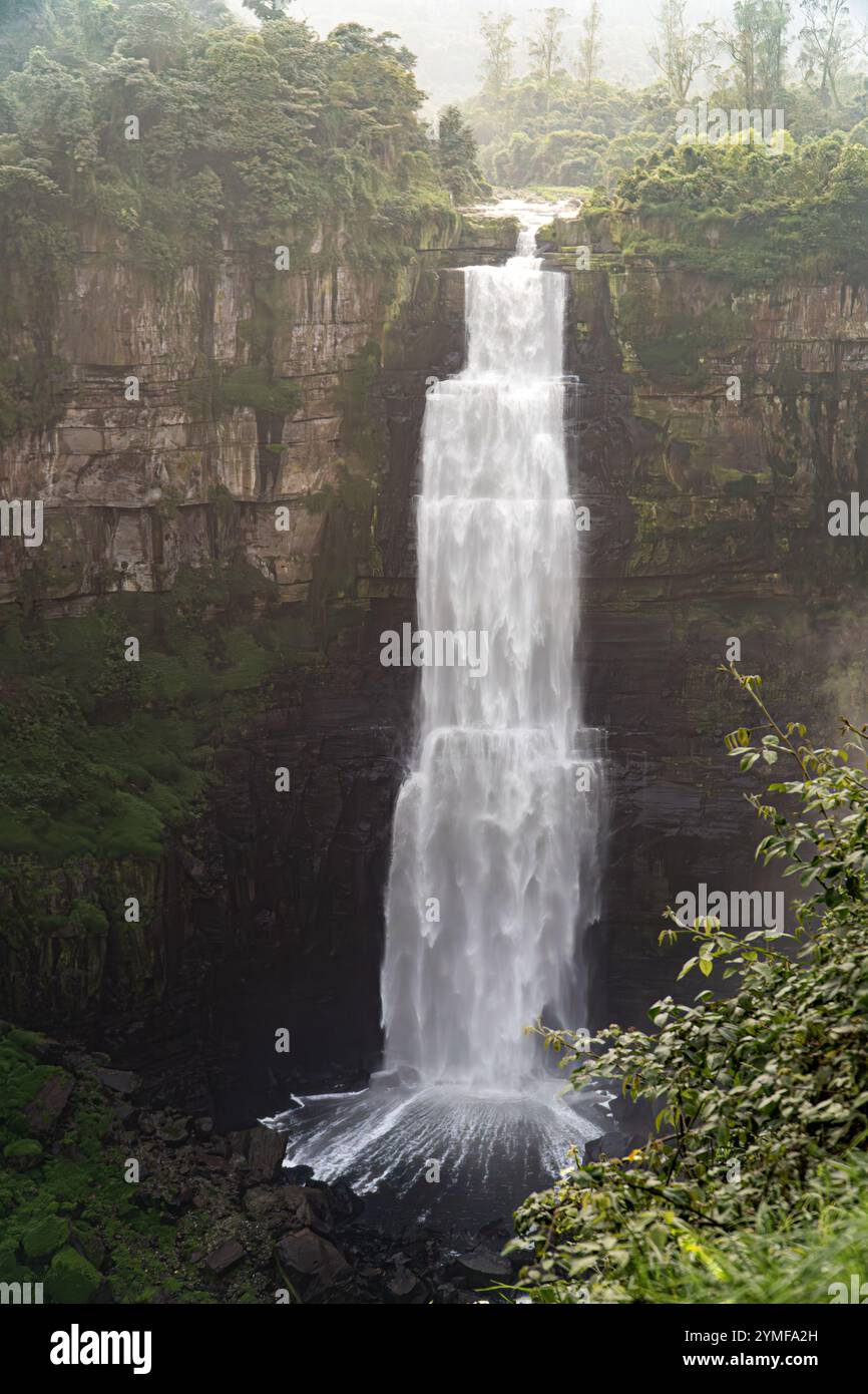 water flowing from a very high waterfall Stock Photo - Alamy