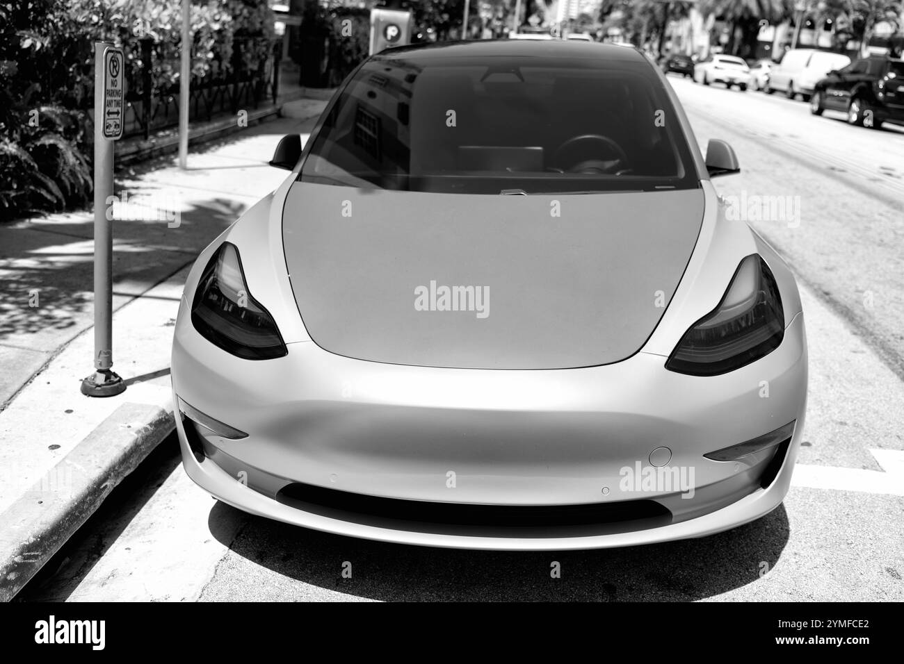 2021 tesla Black and White Stock Photos & Images - Alamy