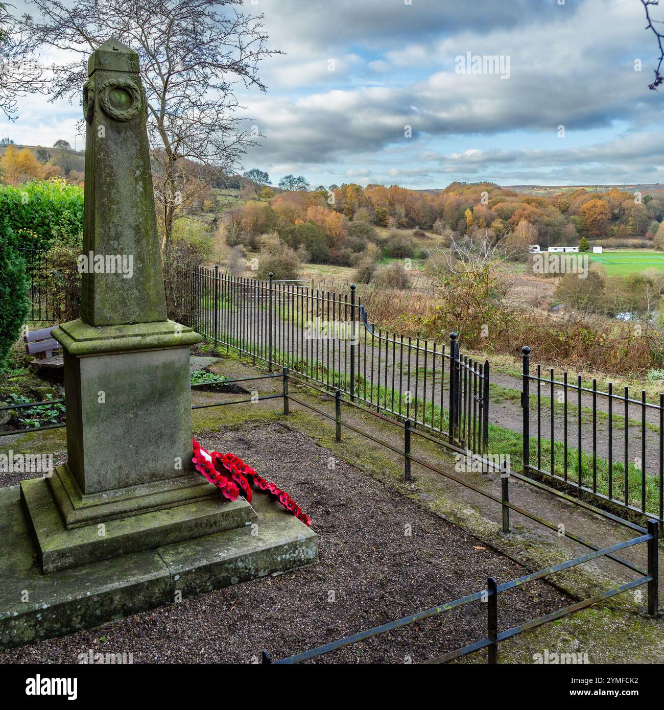 Tong Park War Memorial (First and Second World War Cenotaph) in Baildon ...