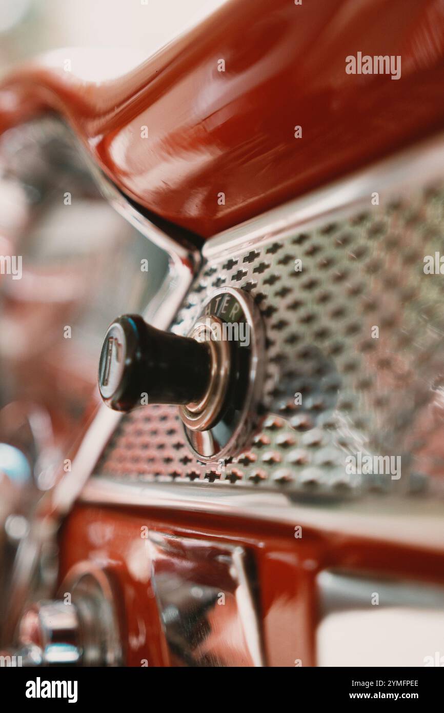 Old money style hi-res stock photography and images - Alamy