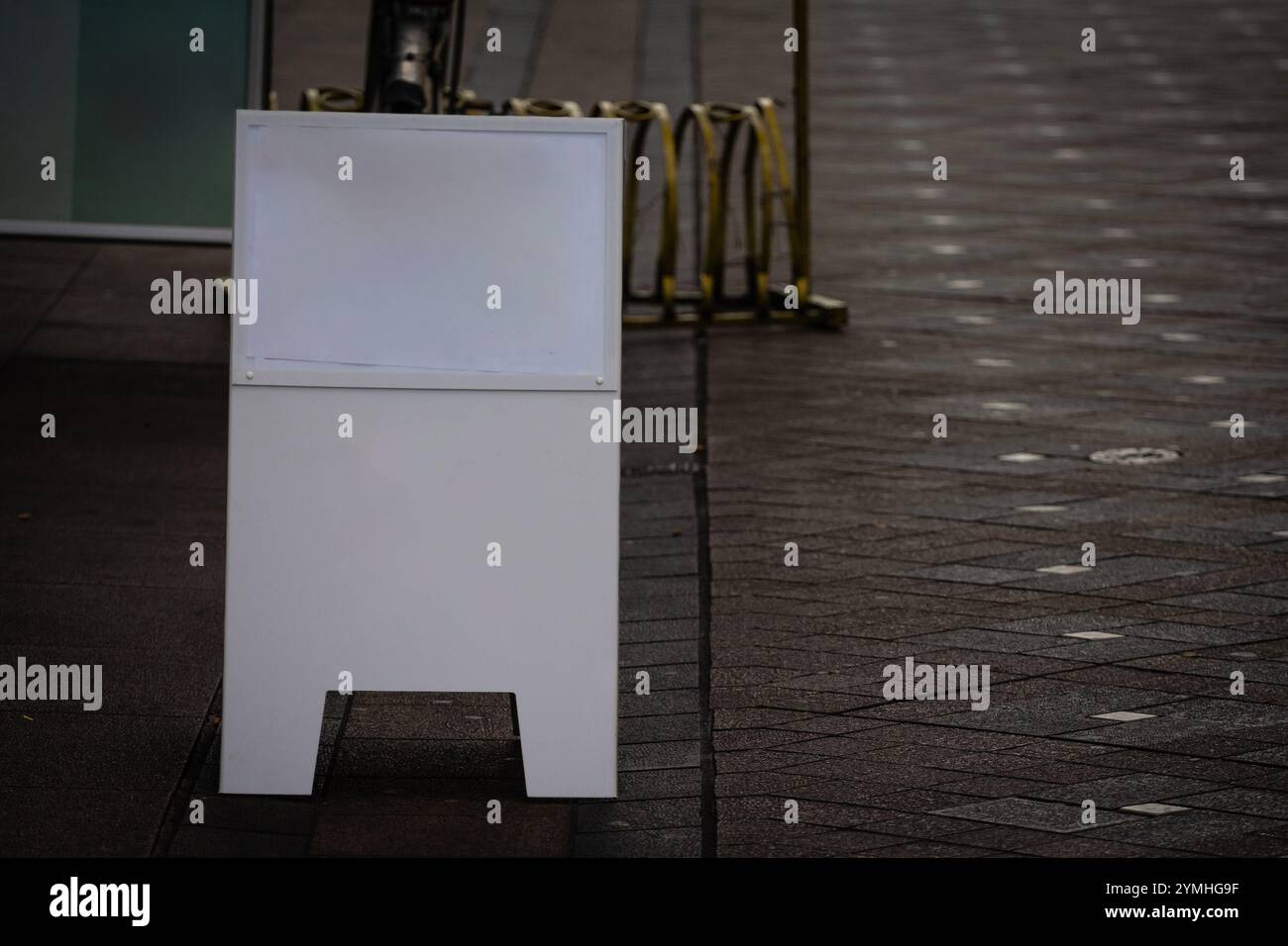 Empty newspaper display board hi-res stock photography and images - Alamy