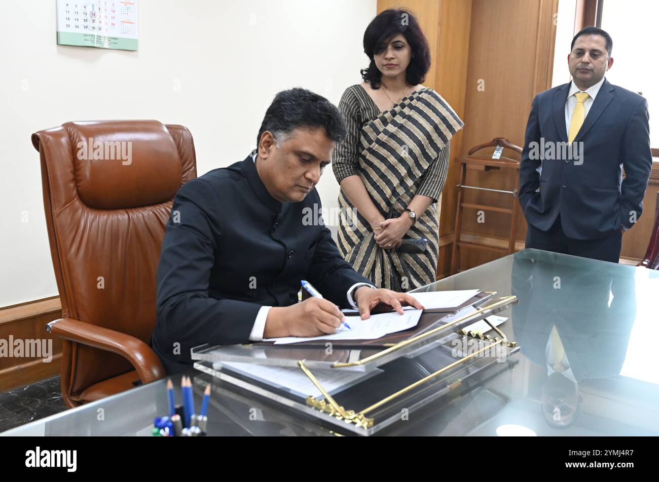 Auditor general of india hi-res stock photography and images - Alamy