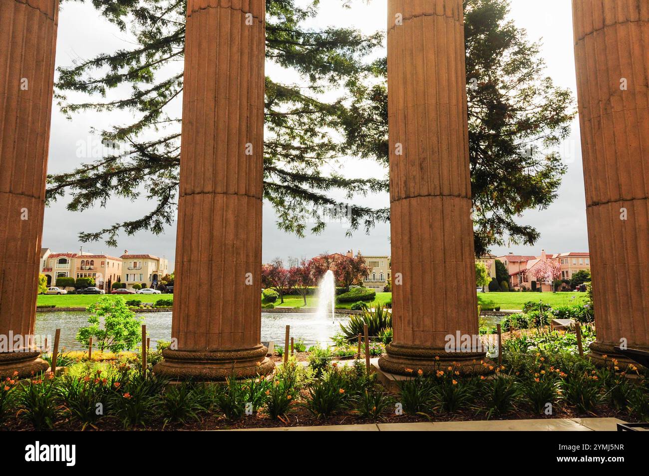 Columns Frame Fountain in Lush Gardens, Historic San Francisco Stock ...