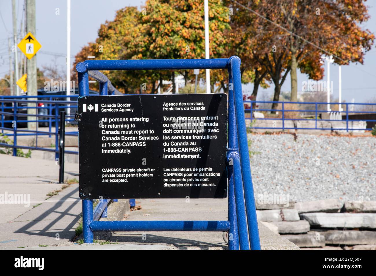 Cbsa sign hi-res stock photography and images - Alamy