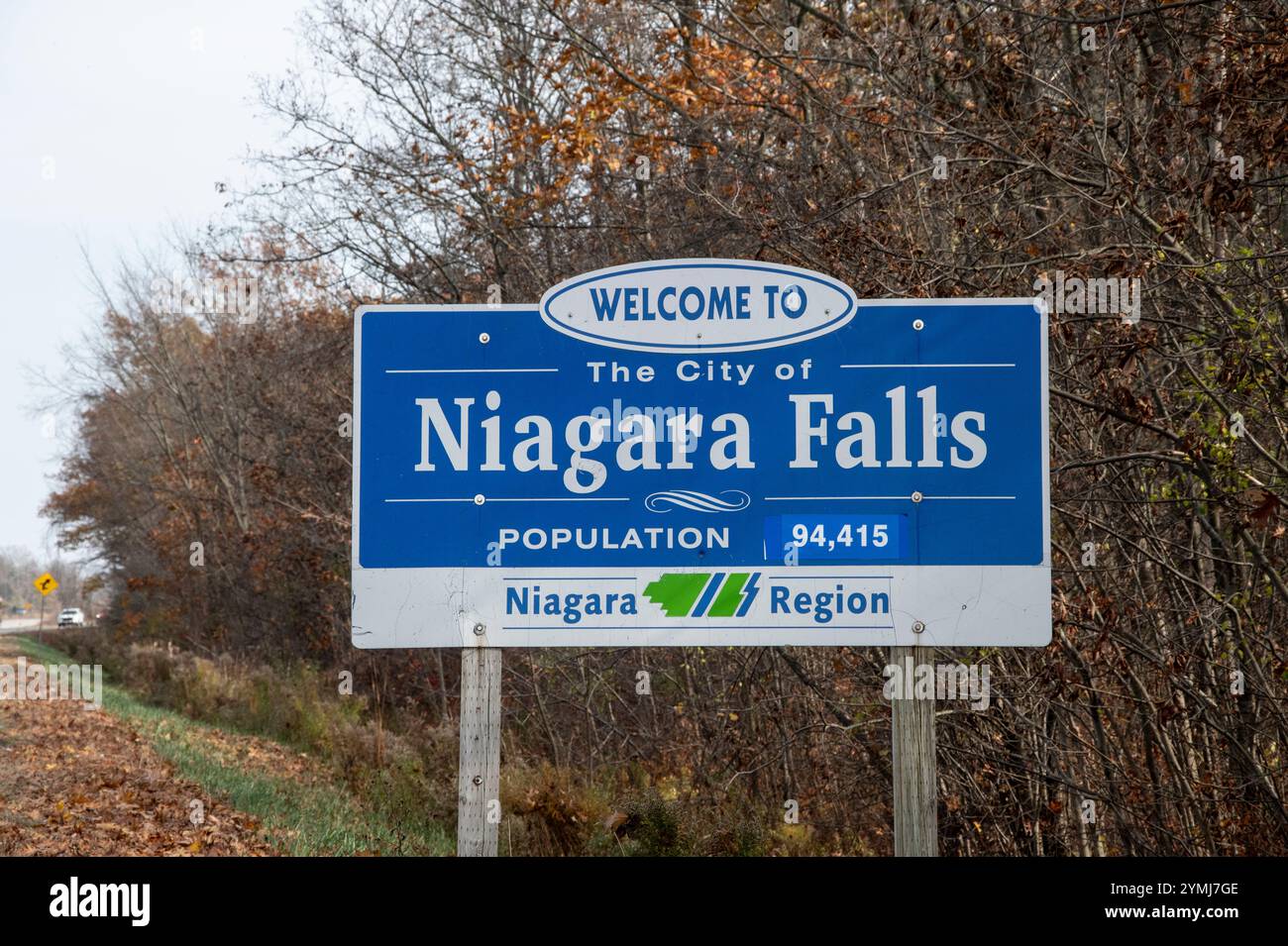 City of niagara falls welcome sign hi-res stock photography and images ...