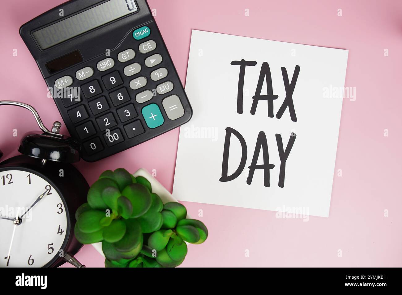 Alarm clock calculator text hi-res stock photography and images - Alamy