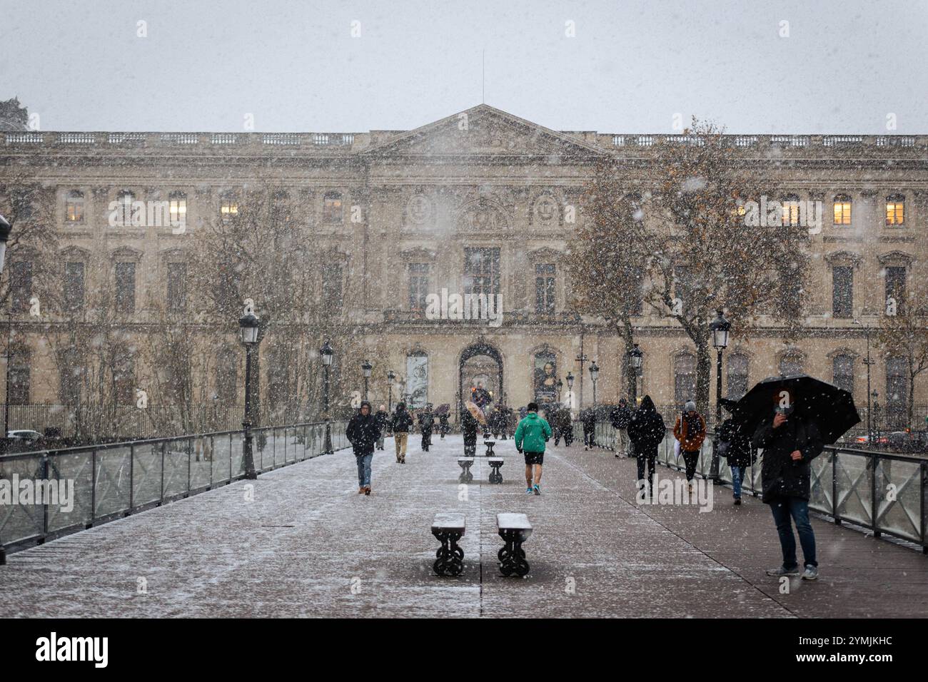Louvre palace next hi-res stock photography and images - Alamy