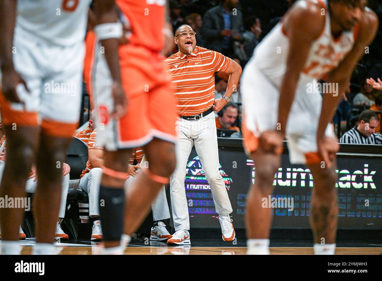 Brooklyn, New York, USA. 21st Nov, 2024. COACH RODNEY TERRY OF THE ...