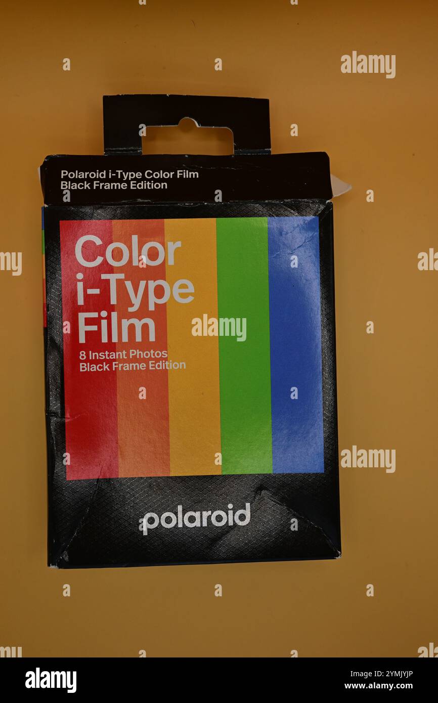 Polaroid type hi-res stock photography and images - Alamy