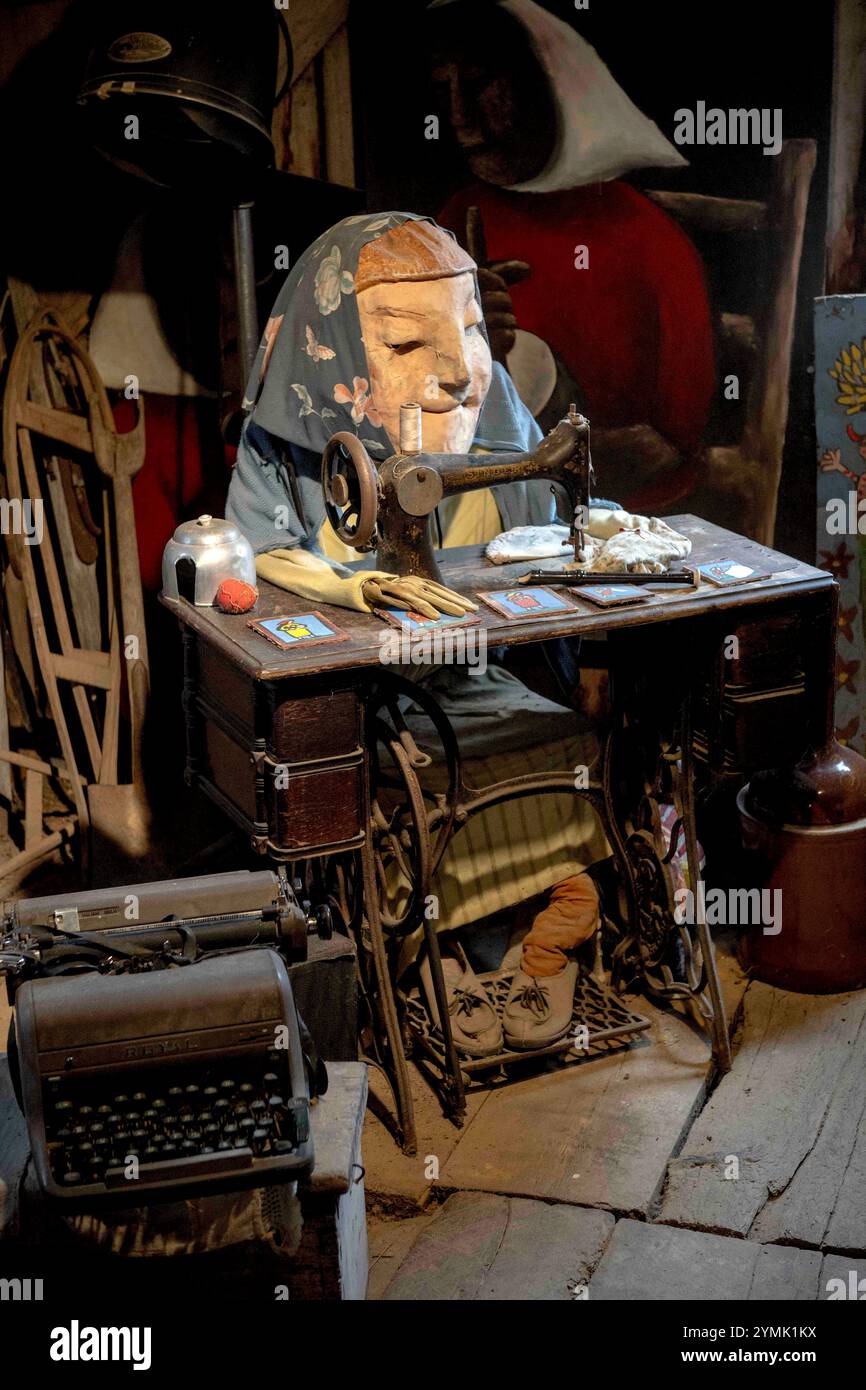 Glover, Vermont, U.S.A. 21st Nov, 2024. The Bread & Puppet Museum ...