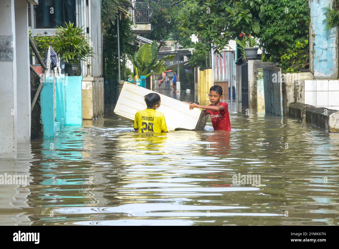 Bandung Regency, West Java, Indonesia. 22nd Nov, 2024. Childs plays in ...