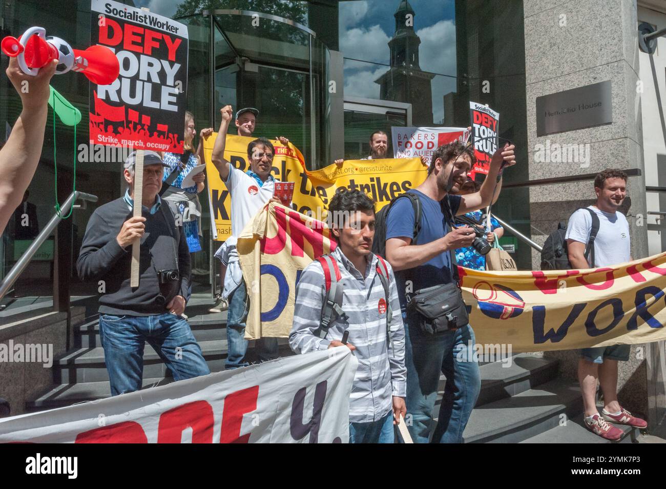 Cbre offices henrietta house london hi-res stock photography and images - Alamy