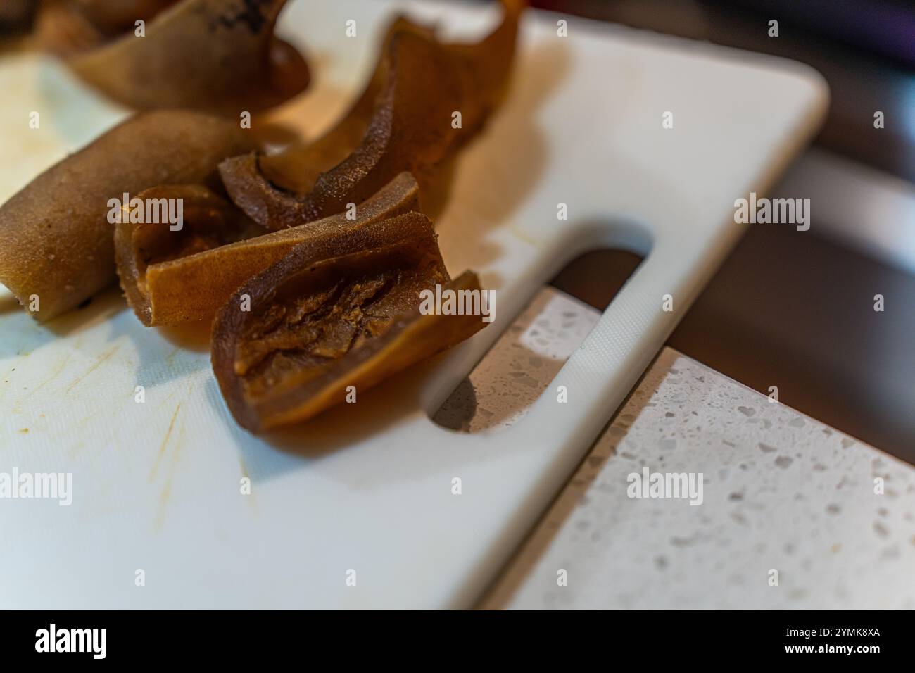 Plate of Nigerian ponmo cowskin used to make soup Stock Photo - Alamy