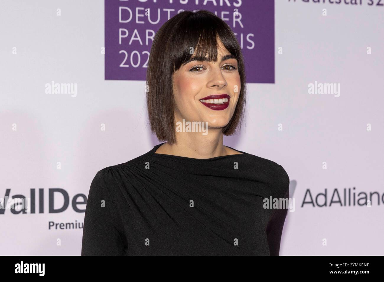 Influencerin Leni s Scents bei den DUFTSTARS 2024 - Deutscher ...