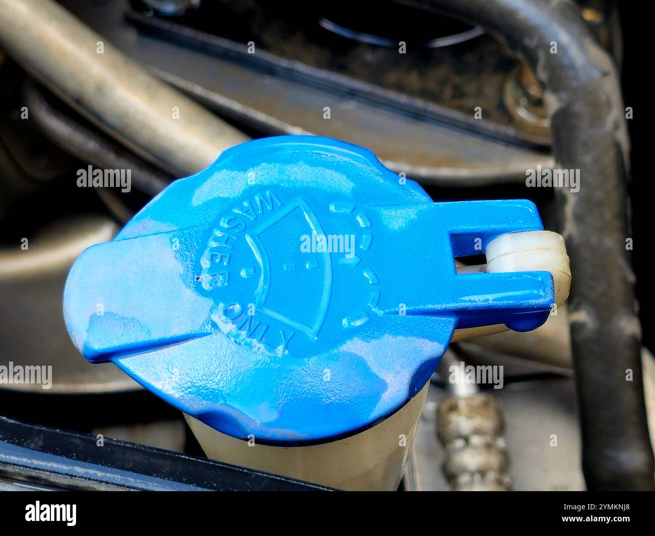 windshield water tank for screen washer, to be filled with water to ...