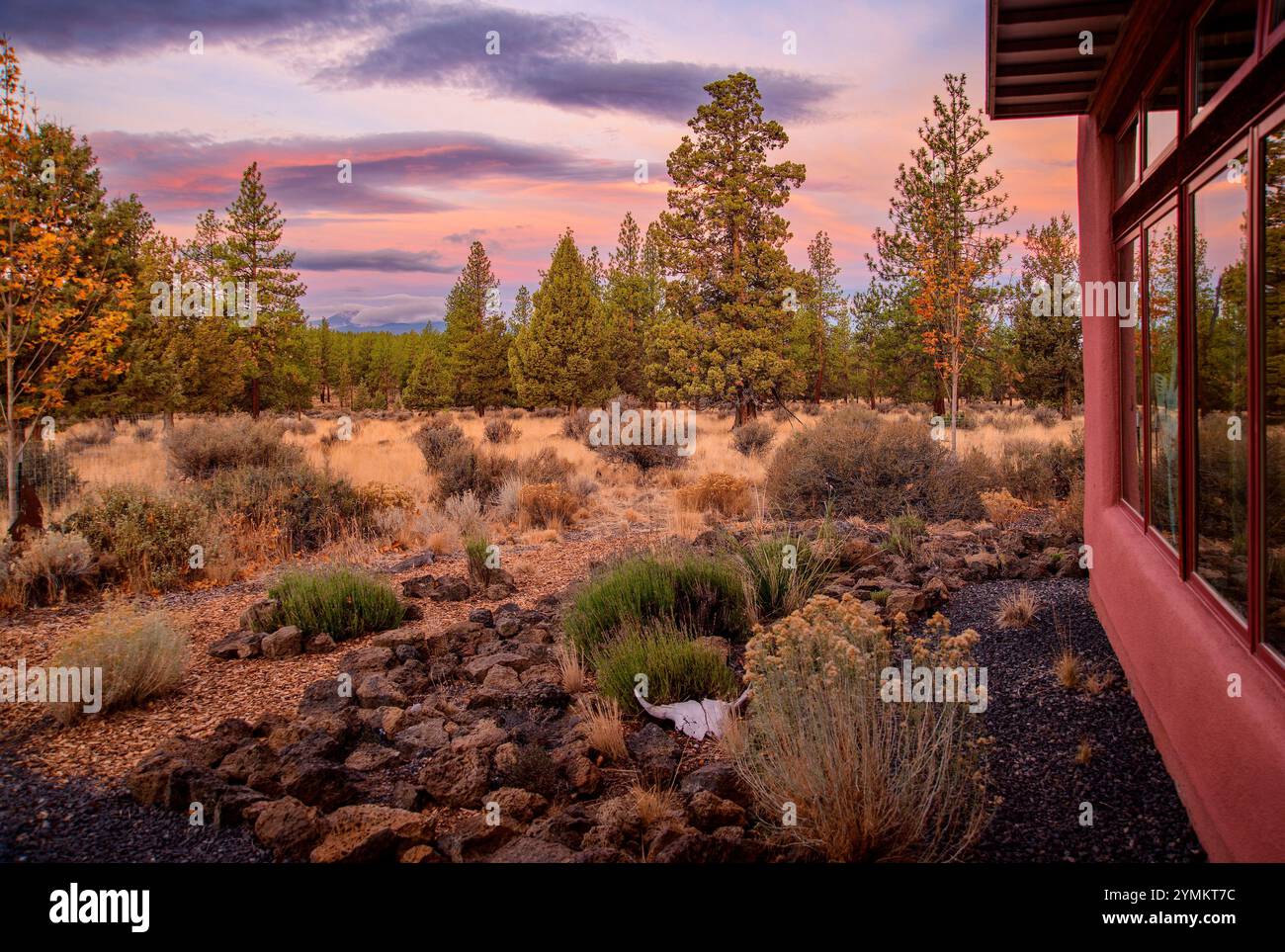 Bend view hi-res stock photography and images - Alamy