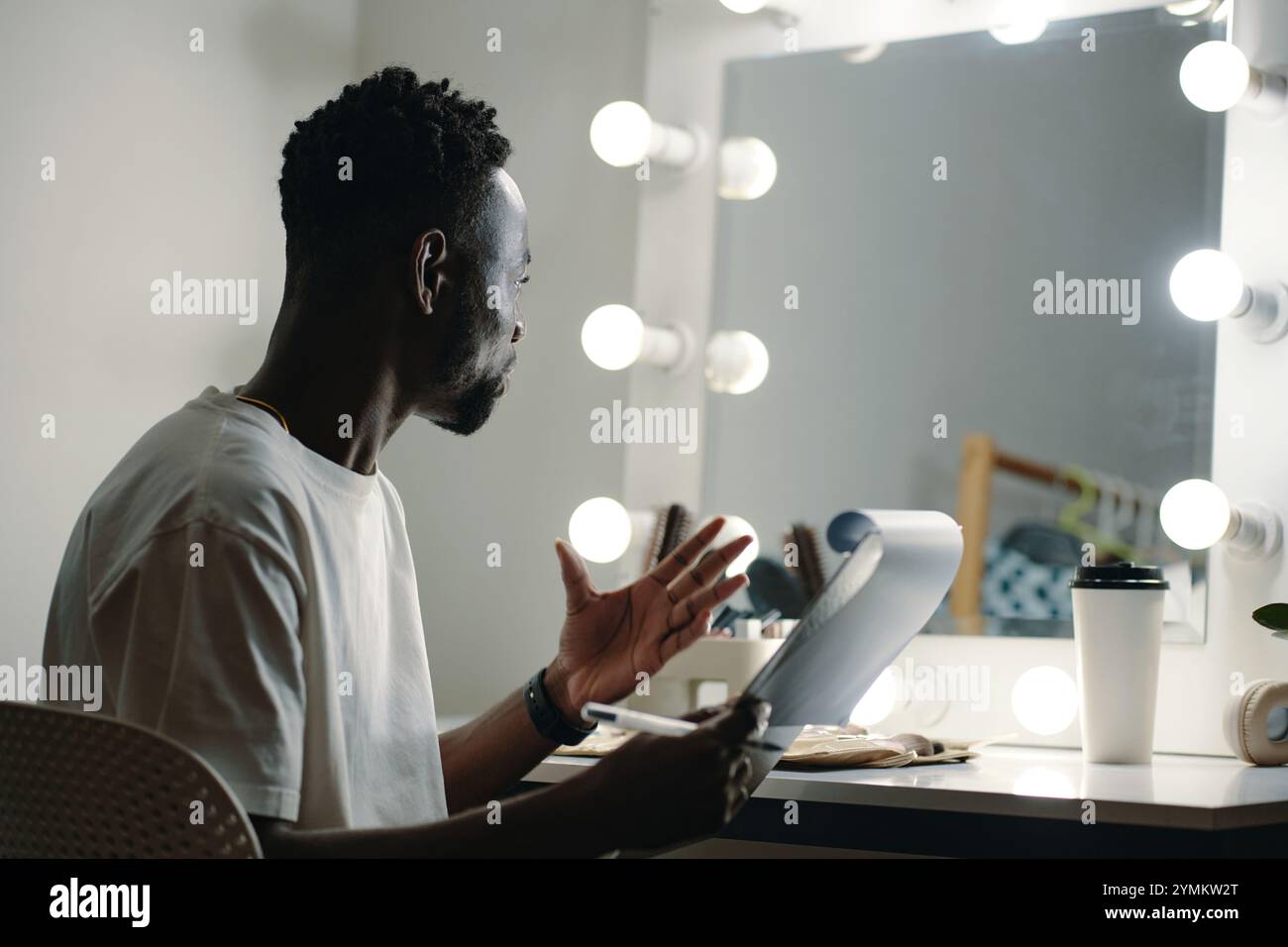 Backstage props table hi-res stock photography and images - Alamy