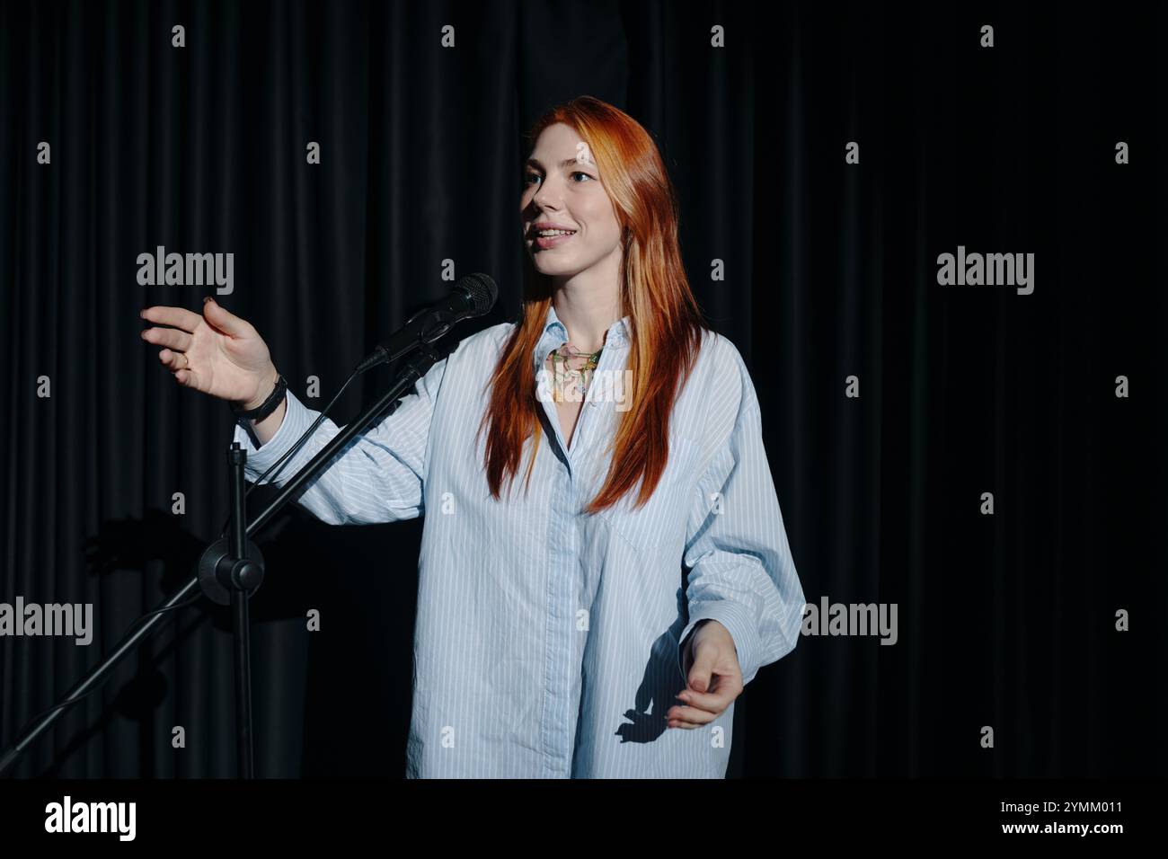 Motivational speech public speaking hi-res stock photography and images ...