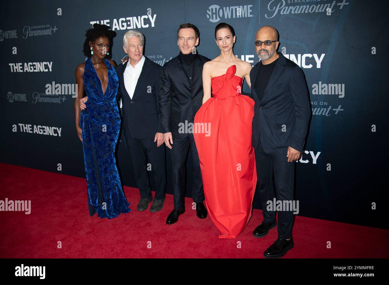 Jodie Turner-Smith, Richard Gere, Michael Fassbender, Katherine Waterston und Jeffrey Wright bei ...