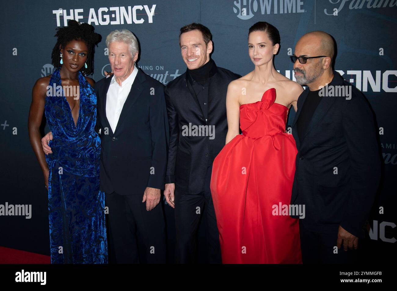 Jodie Turner-Smith, Richard Gere, Michael Fassbender, Katherine Waterston und Jeffrey Wright bei ...