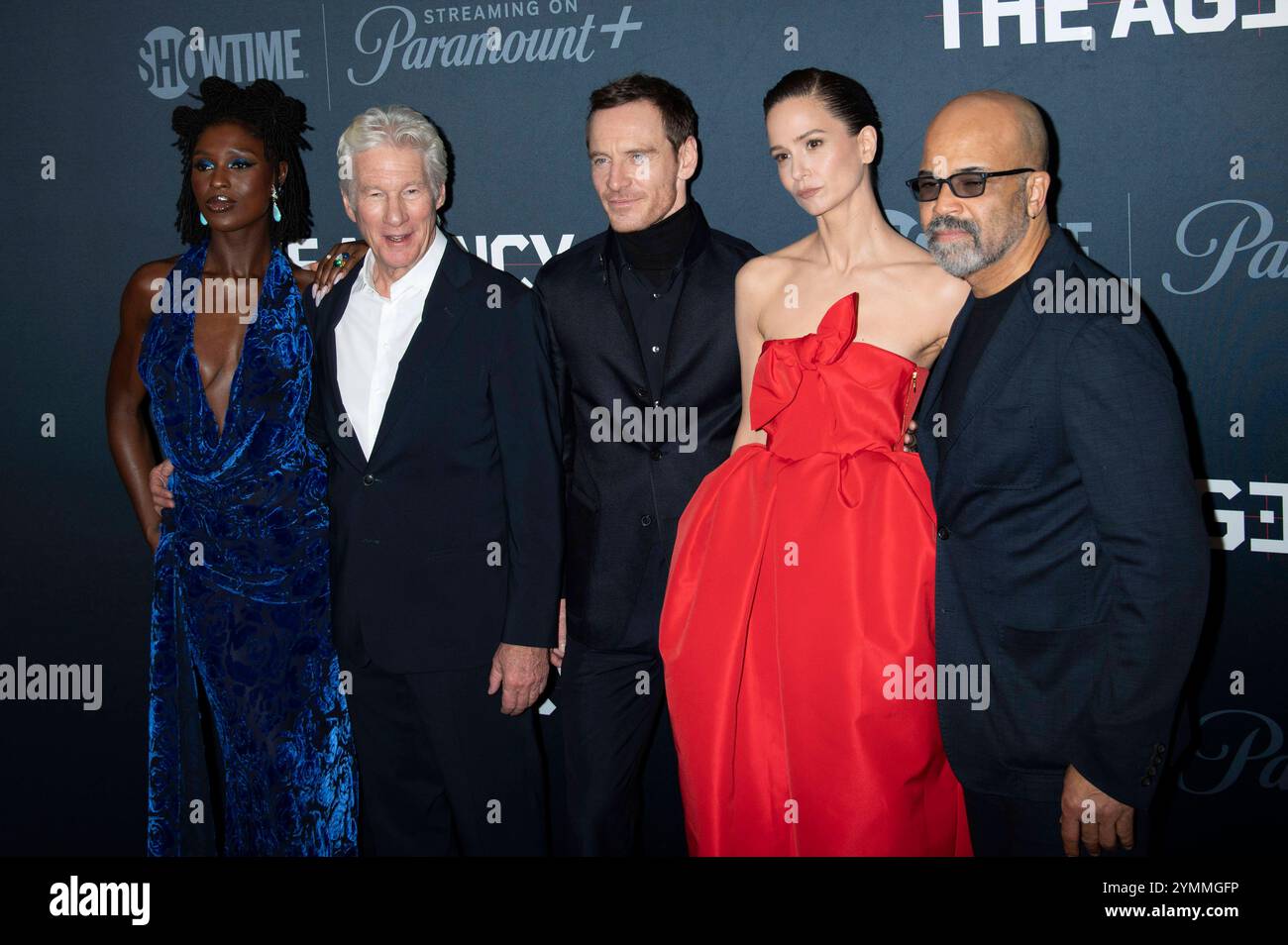 Jodie Turner-Smith, Richard Gere, Michael Fassbender, Katherine Waterston und Jeffrey Wright bei ...