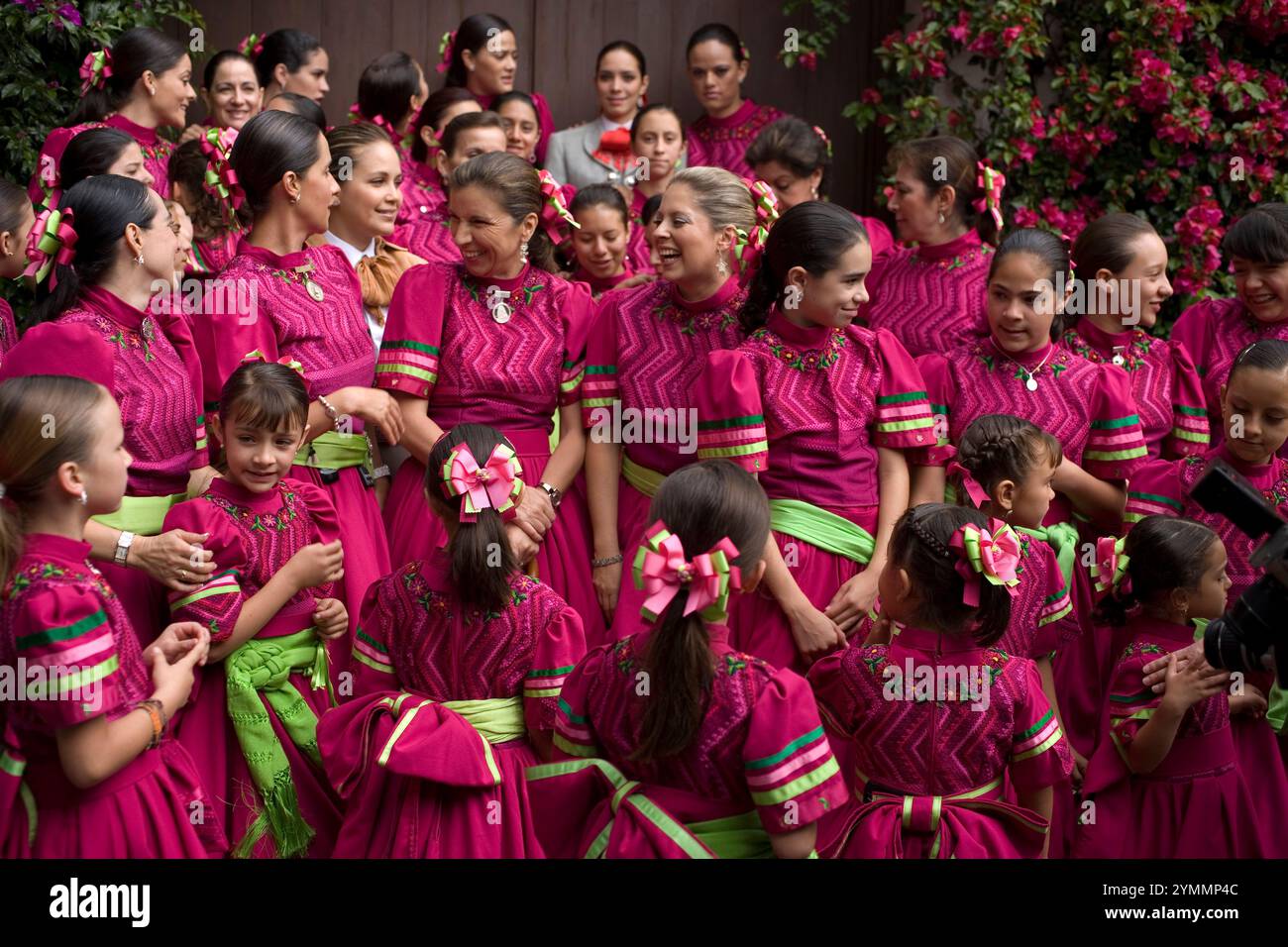 Amazonas from the Metropolitan escaramuza team pose for their team ...