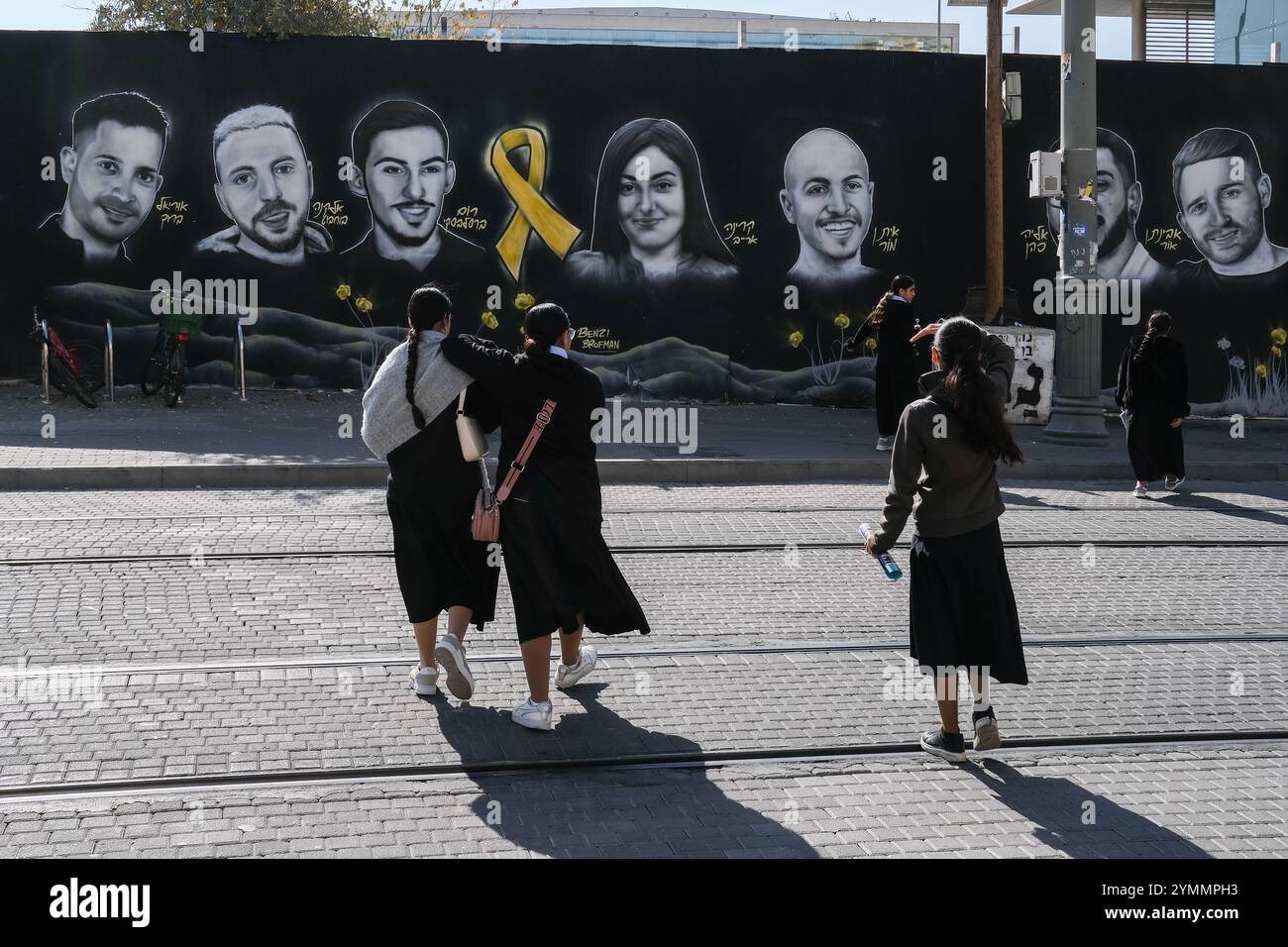 Jerusalem, Israel. 22nd November, 2024. A huge mural by Israeli artist ...