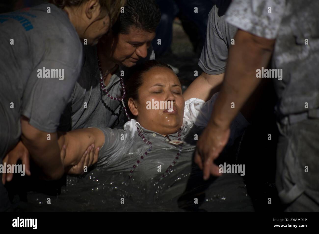 Fainted woman hi-res stock photography and images - Alamy