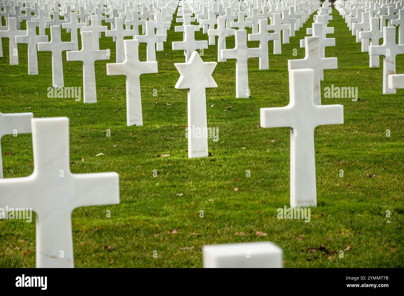 The American cemetery and memorial for the D-Day fallen. Colleville Sur ...