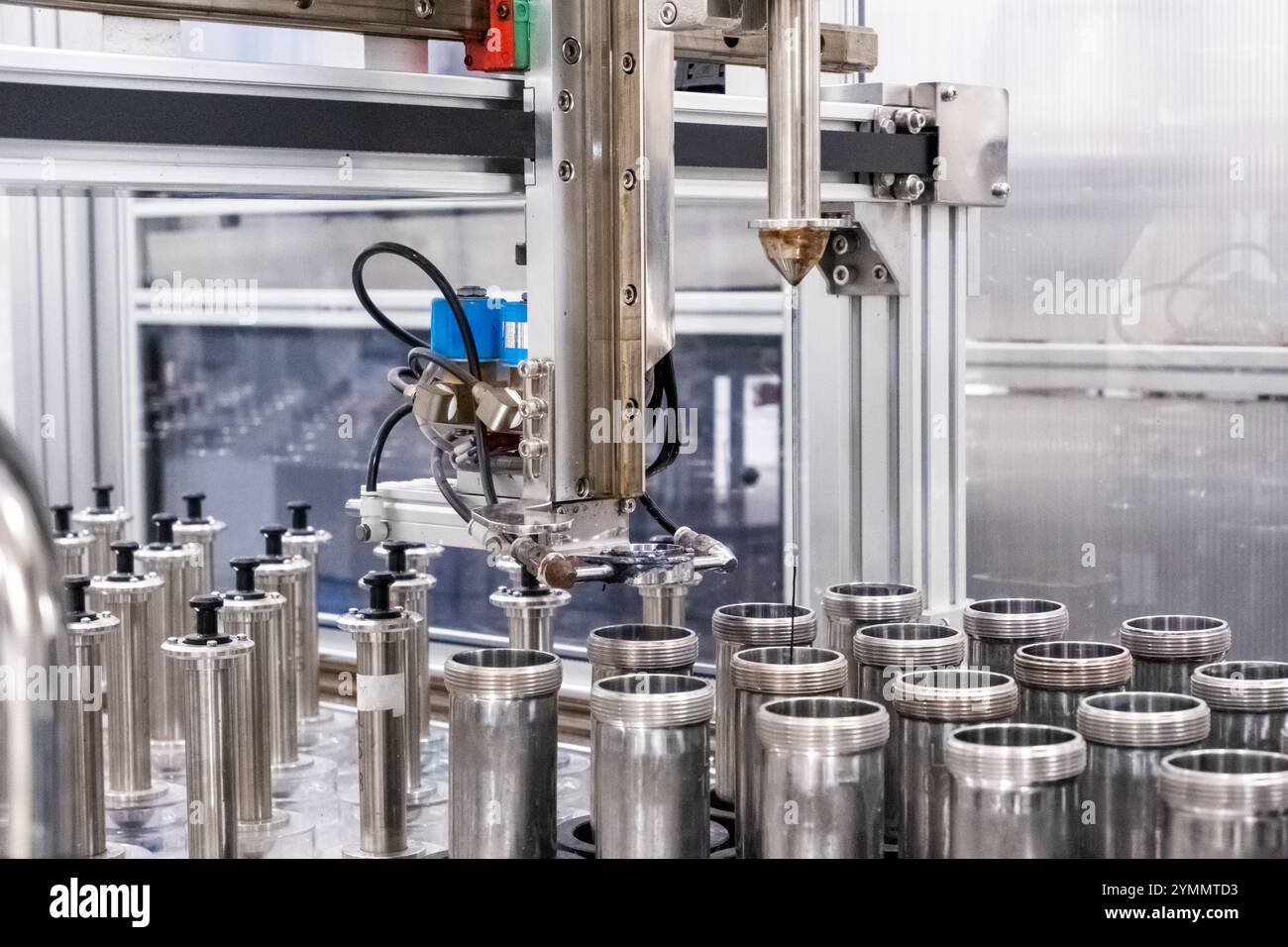 Lab automation technology hi-res stock photography and images - Alamy