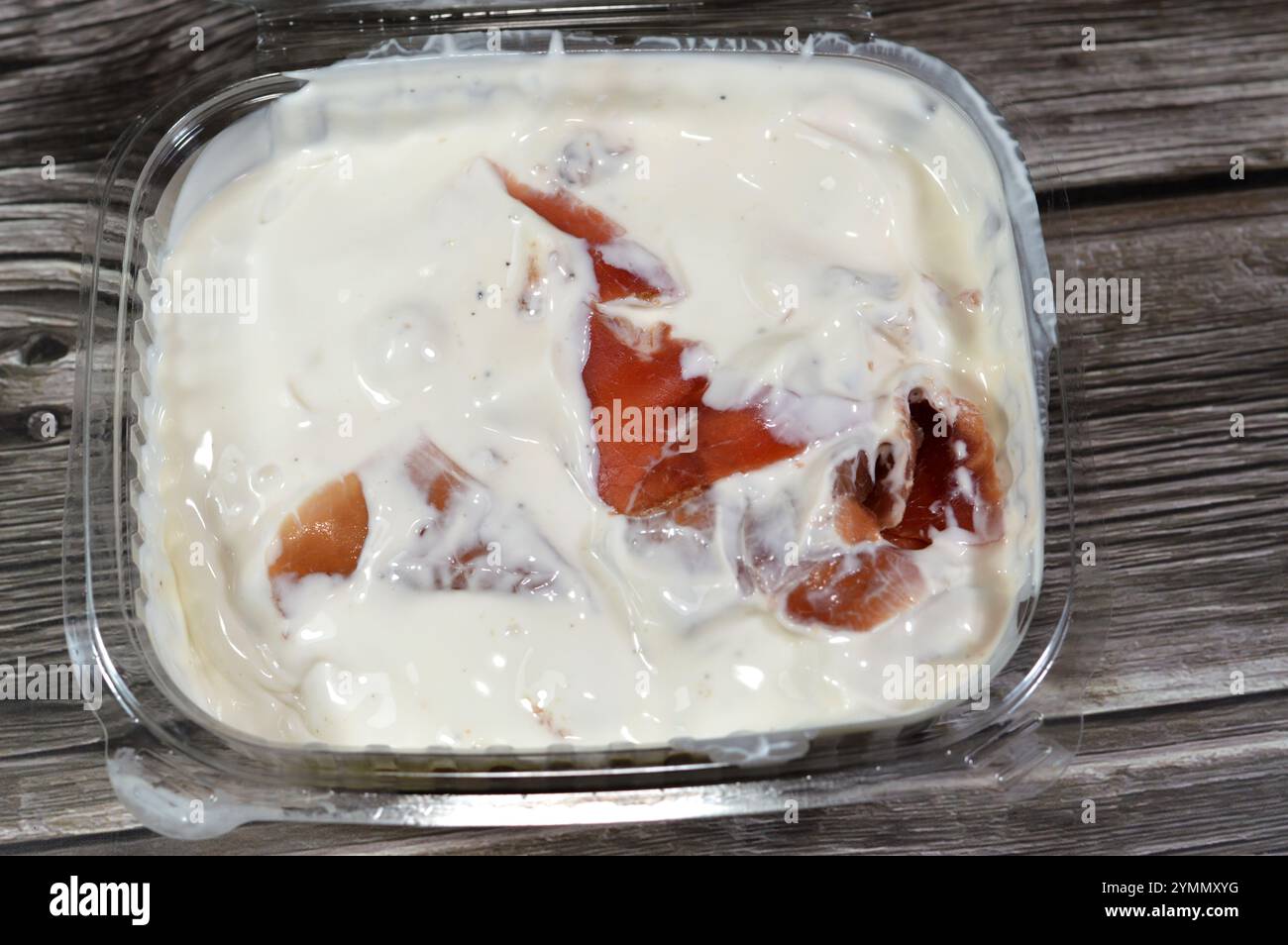 Creamy Cheese Spread, delicious cheesy flavor enhances the taste of the ...