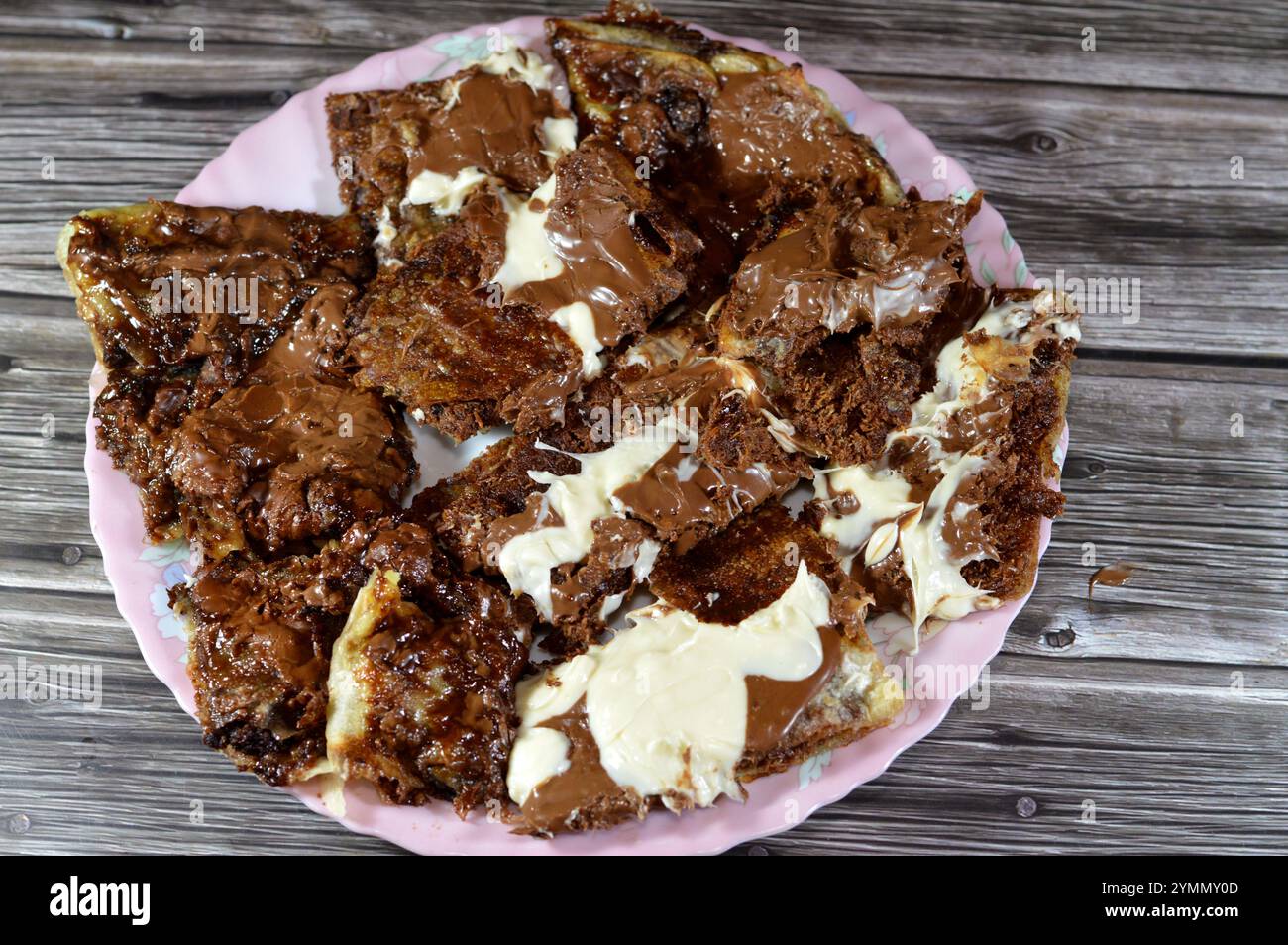 Assorted desserts of Crispy filo Phyllo pastry pie filled with Knafeh ...