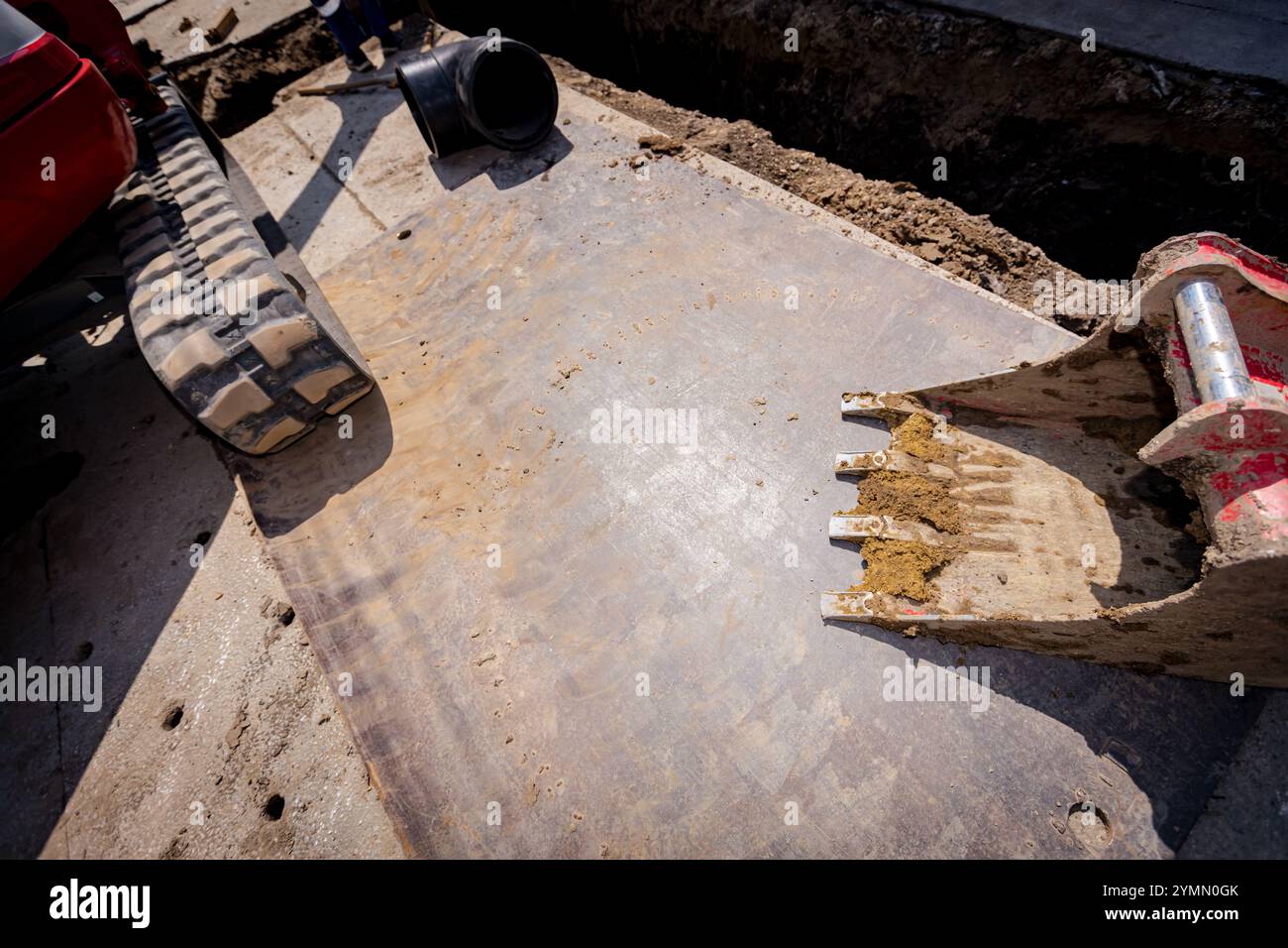 Earthwork industrial excavators steel hi-res stock photography and ...