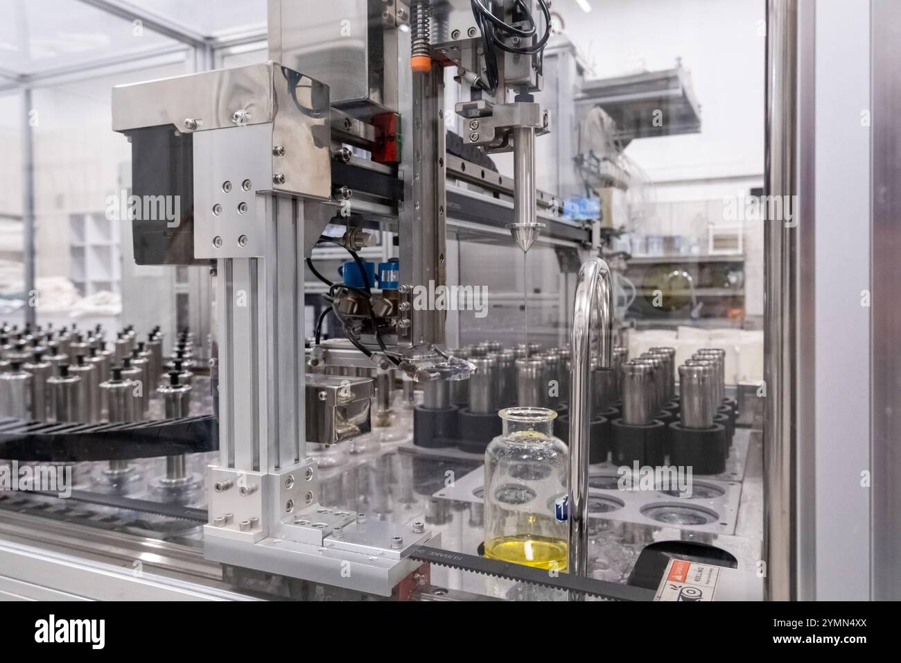 Close up chemical test in hi-res stock photography and images - Alamy