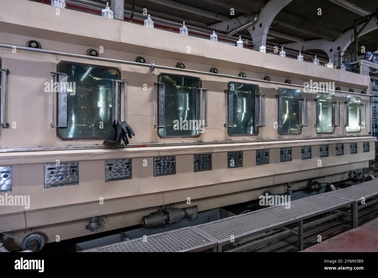 High temperature industrial fabric washing process machine in a textile ...