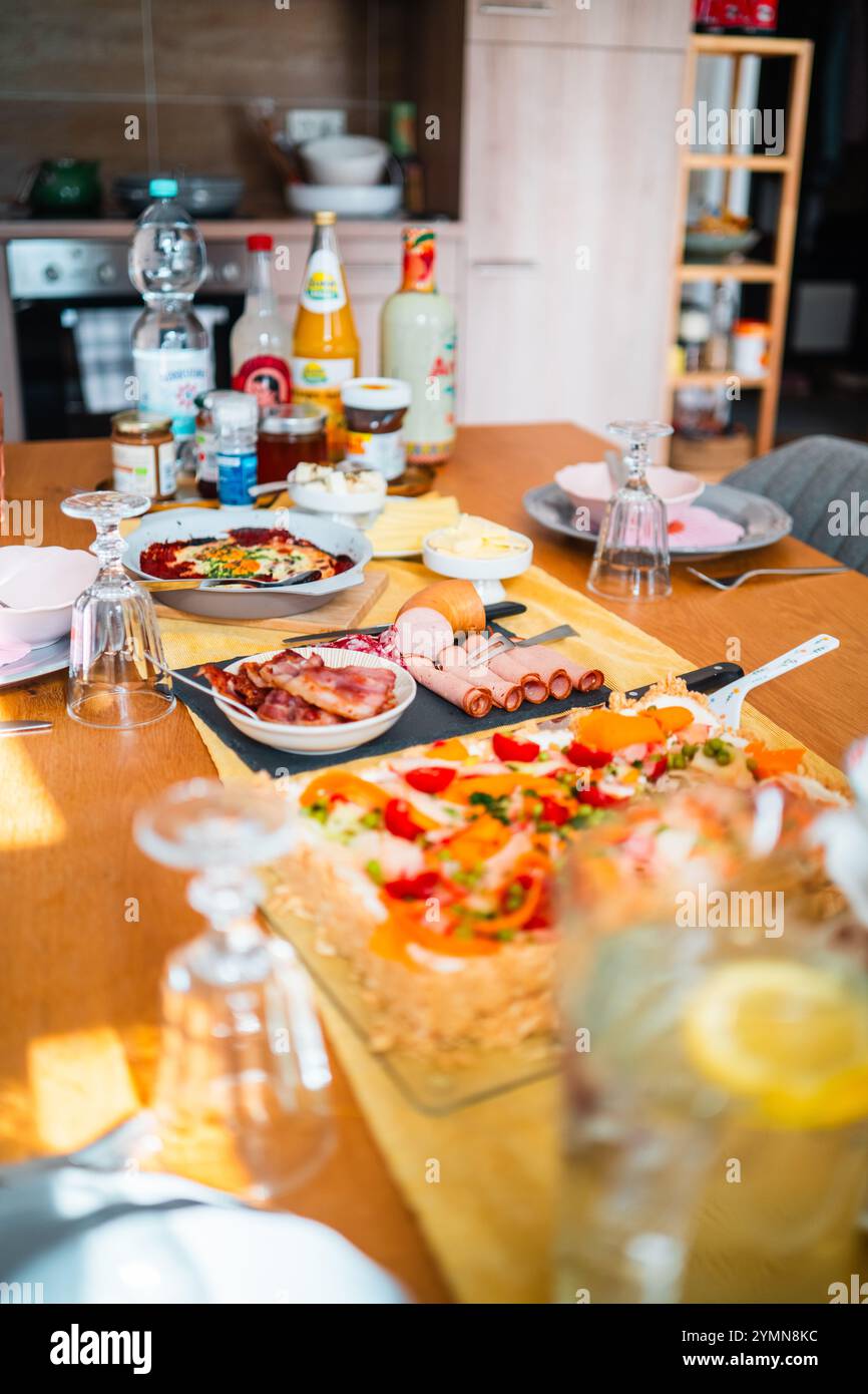 Creating an inviting setting hi-res stock photography and images - Alamy