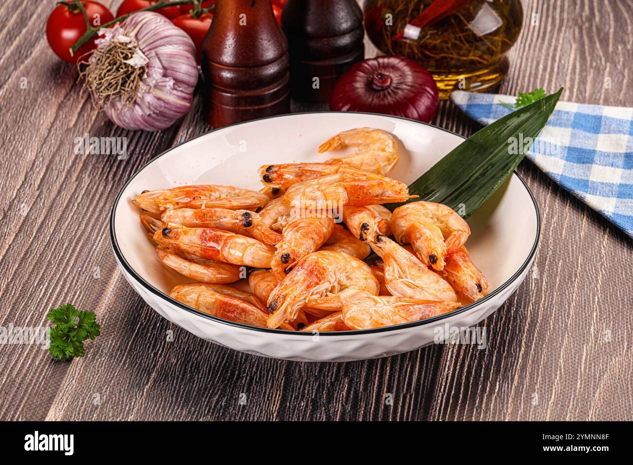 Steamed red prawn with spices in the plate Stock Photo - Alamy