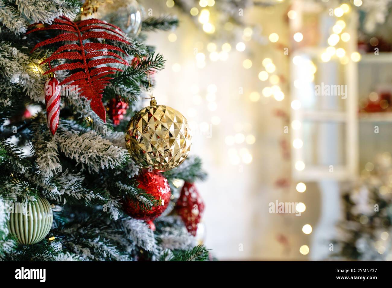 Christmas banner. Christmas tree with decorations in the foreground ...