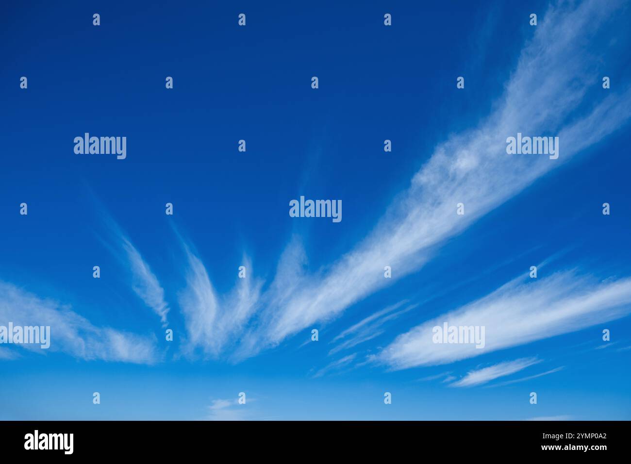 Blue sky with thin scattered clouds hi-res stock photography and images ...