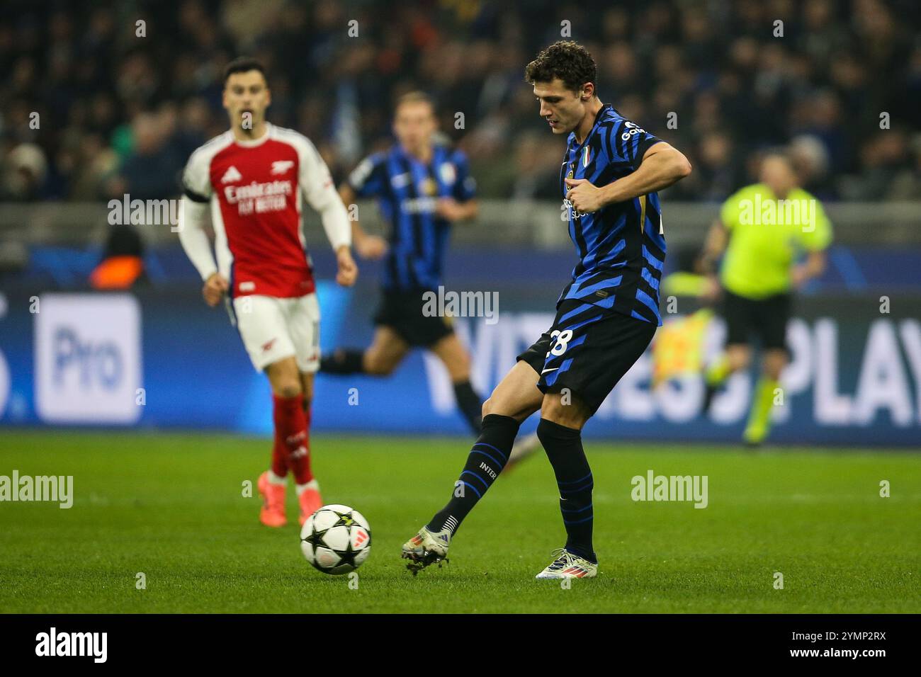 Milan, Italy, 06st Nov. Benjamin Pavard during the match between ...