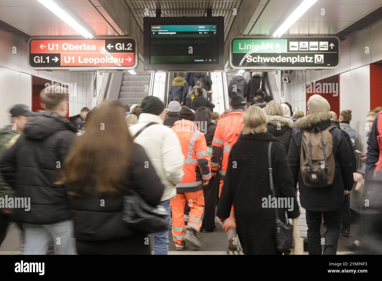 Vienna, Austria. 21st Nov, 2024. Passengers of the Vienna subway line ...