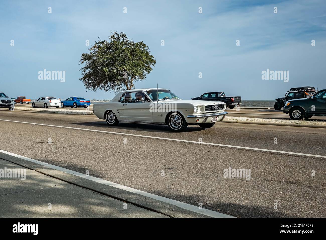 1966 mustang hardtop hi-res stock photography and images - Alamy