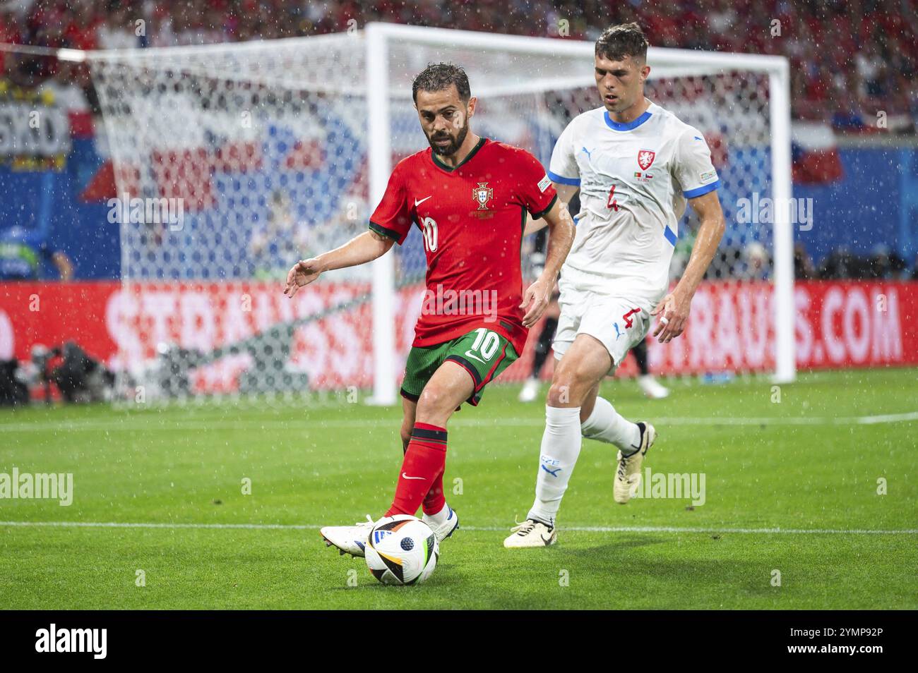 Robin hranac 2 hi-res stock photography and images - Alamy