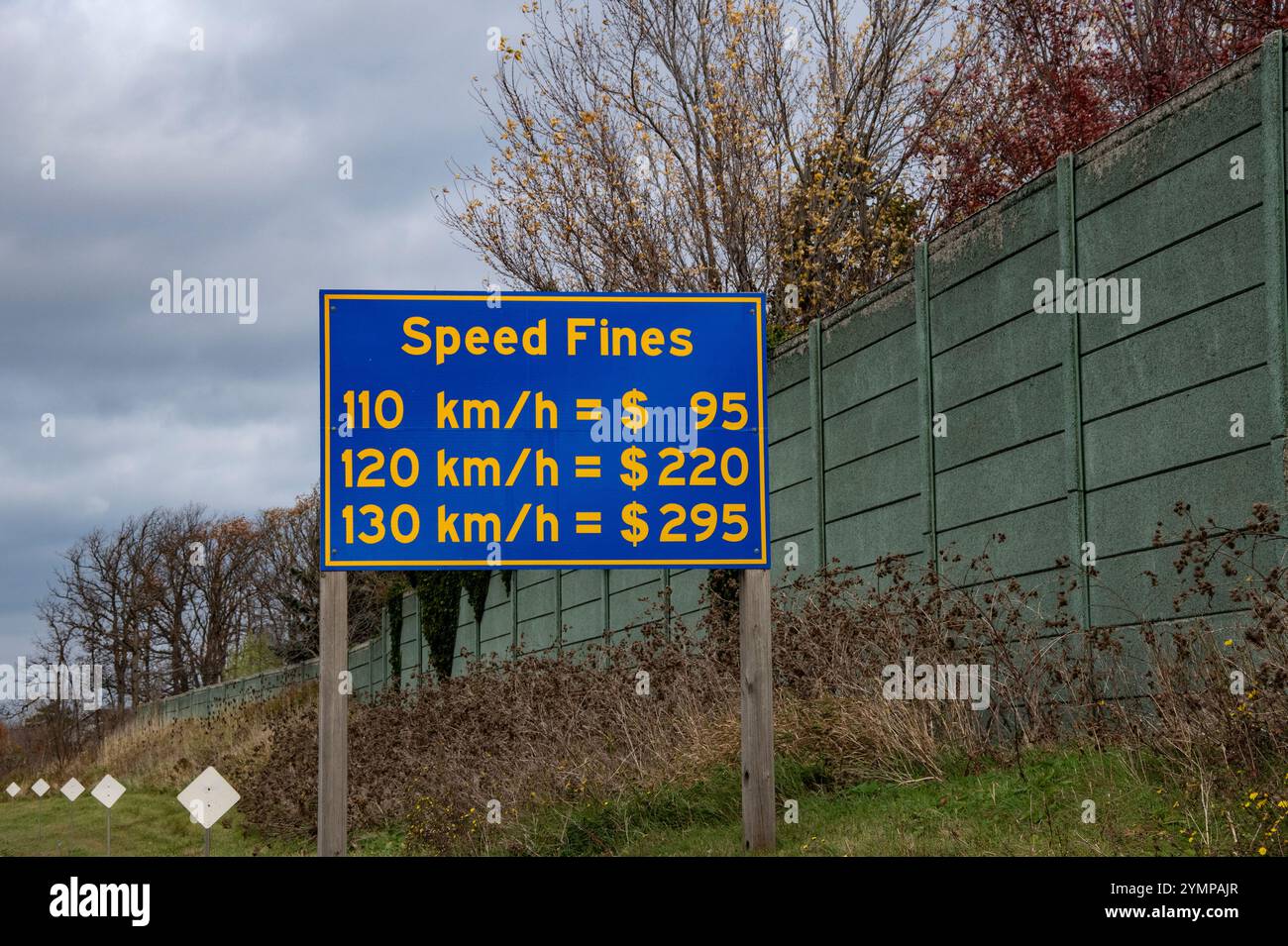 Speed fines sign canada hi-res stock photography and images - Alamy
