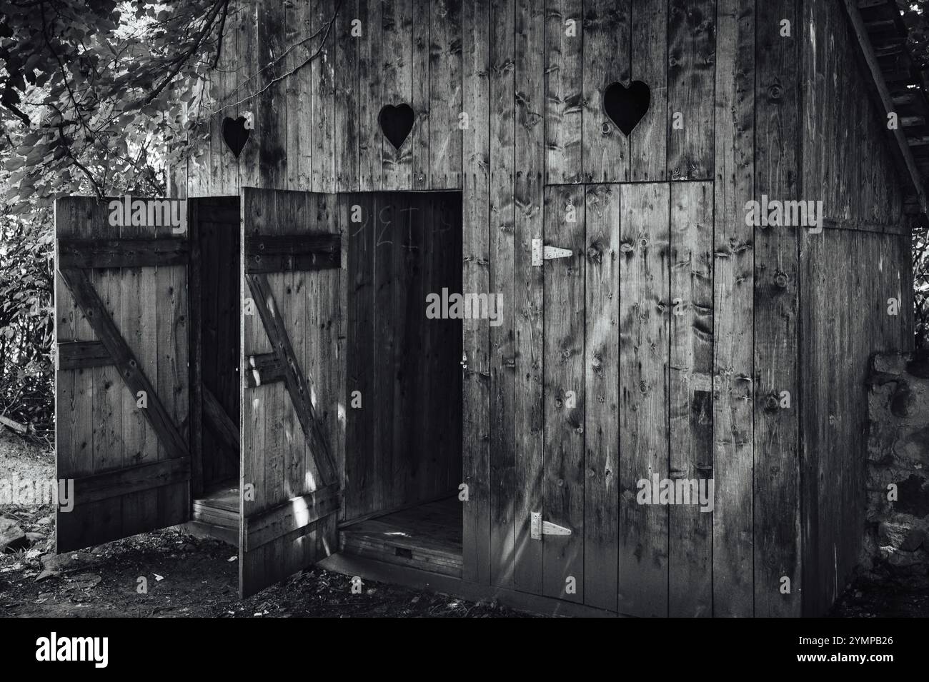 Old outhouses hi-res stock photography and images - Alamy