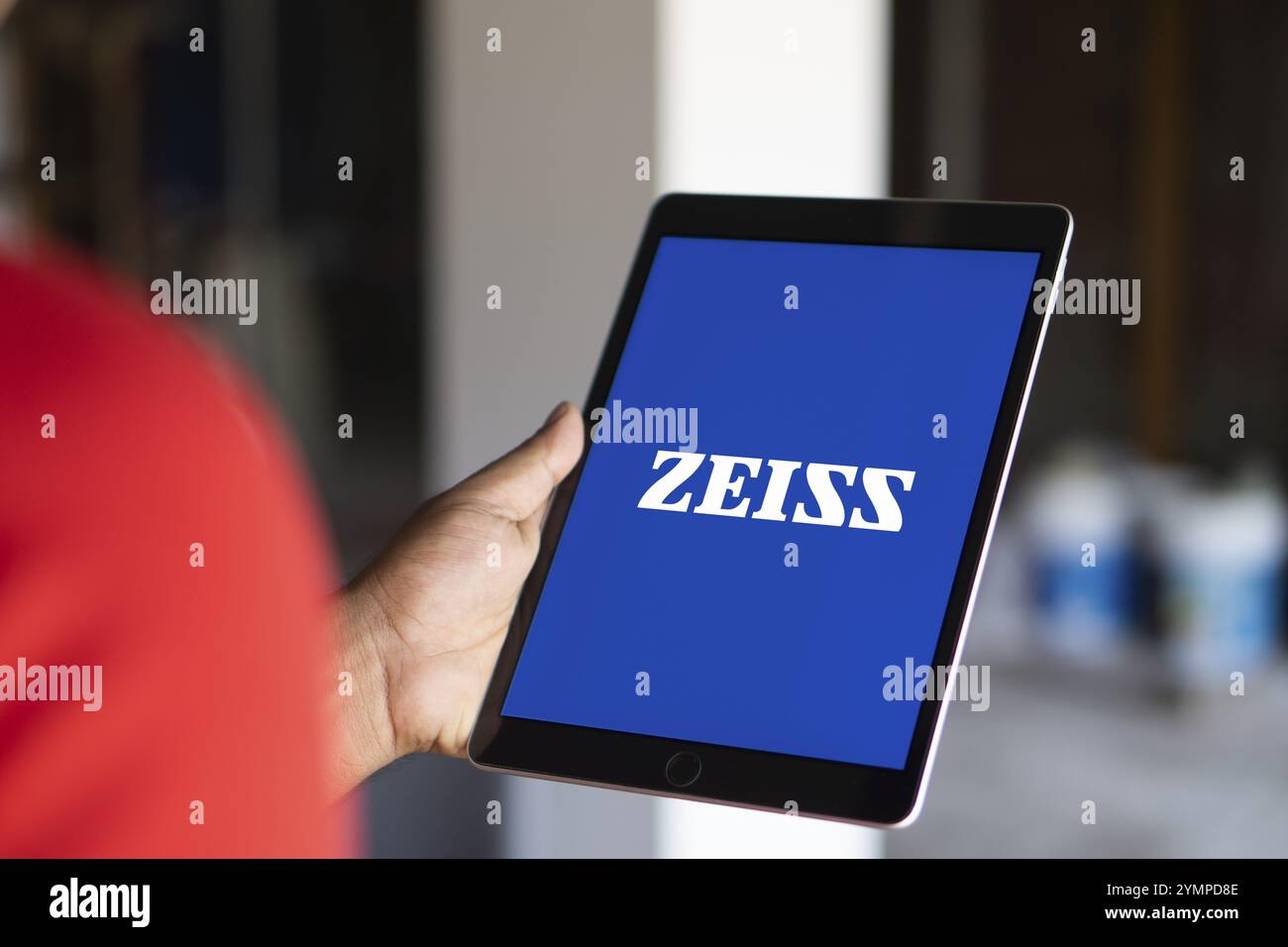 Zeiss logo on smartphone Stock Photo - Alamy