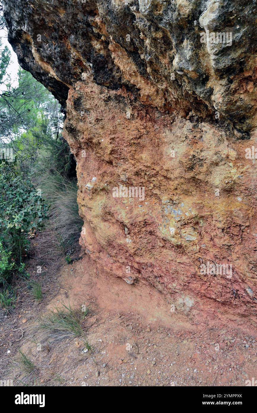 Clay filling hi-res stock photography and images - Alamy