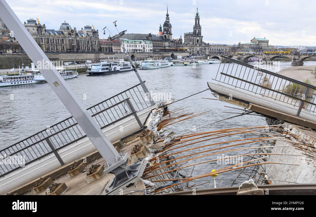 Dresden, Germany. 21st Nov, 2024. View of the collapsed Carolabrücke ...