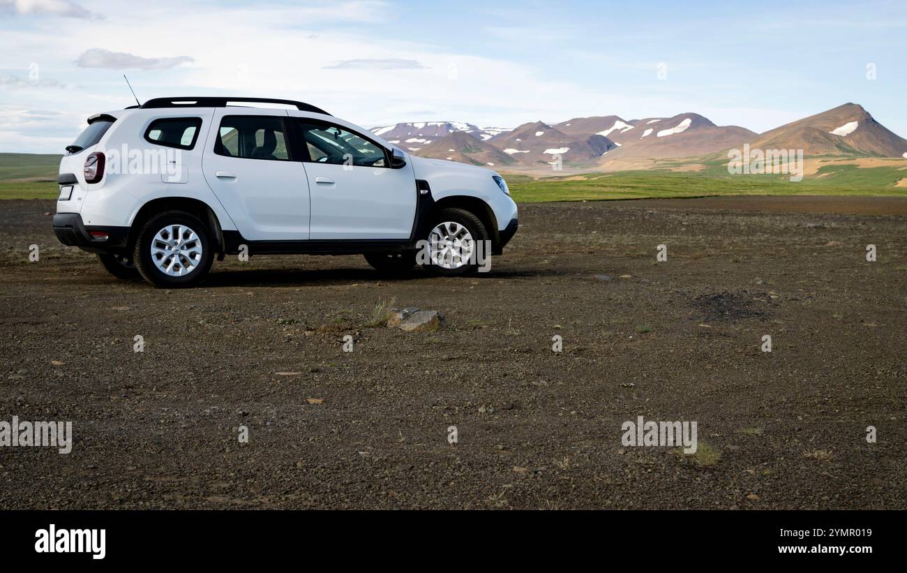 Beautiful roads car hi-res stock photography and images - Alamy